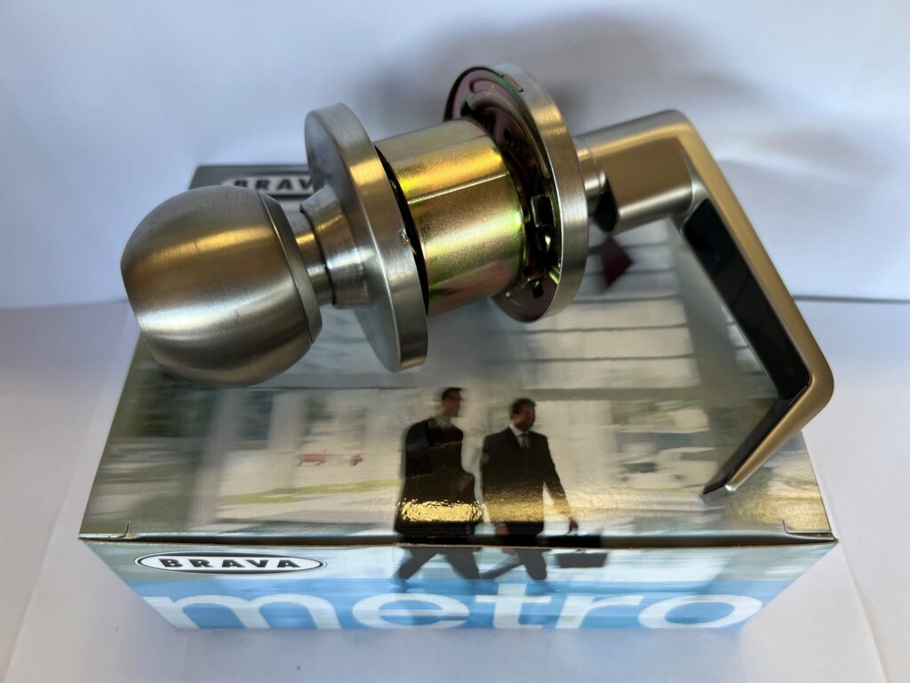 Brava - Knob Lever Storeroom Set - EL3062SC70 *NOT SUITABLE FOR FIRE ...